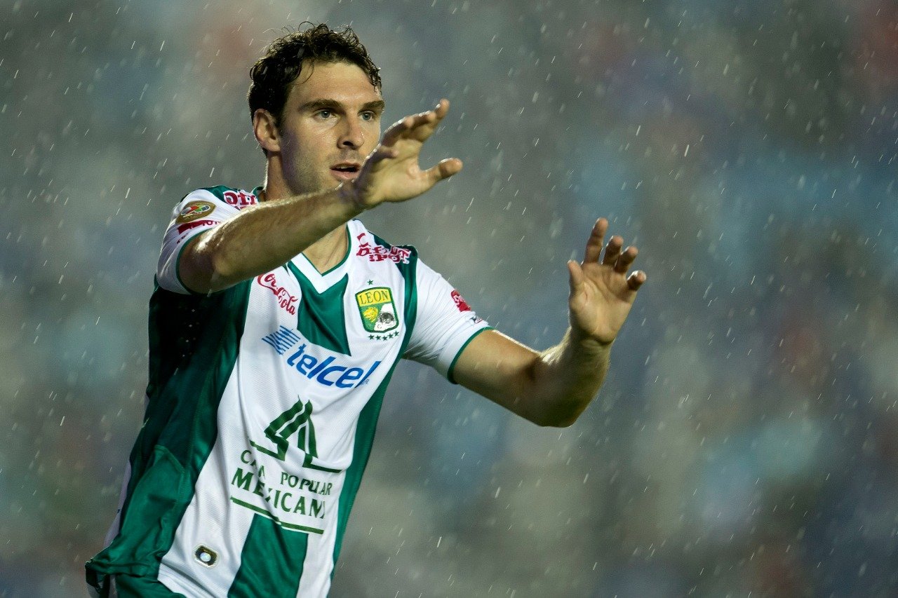 León y su épica victoria sobre Cruz Azul bajo un aguacero de leyenda ...
